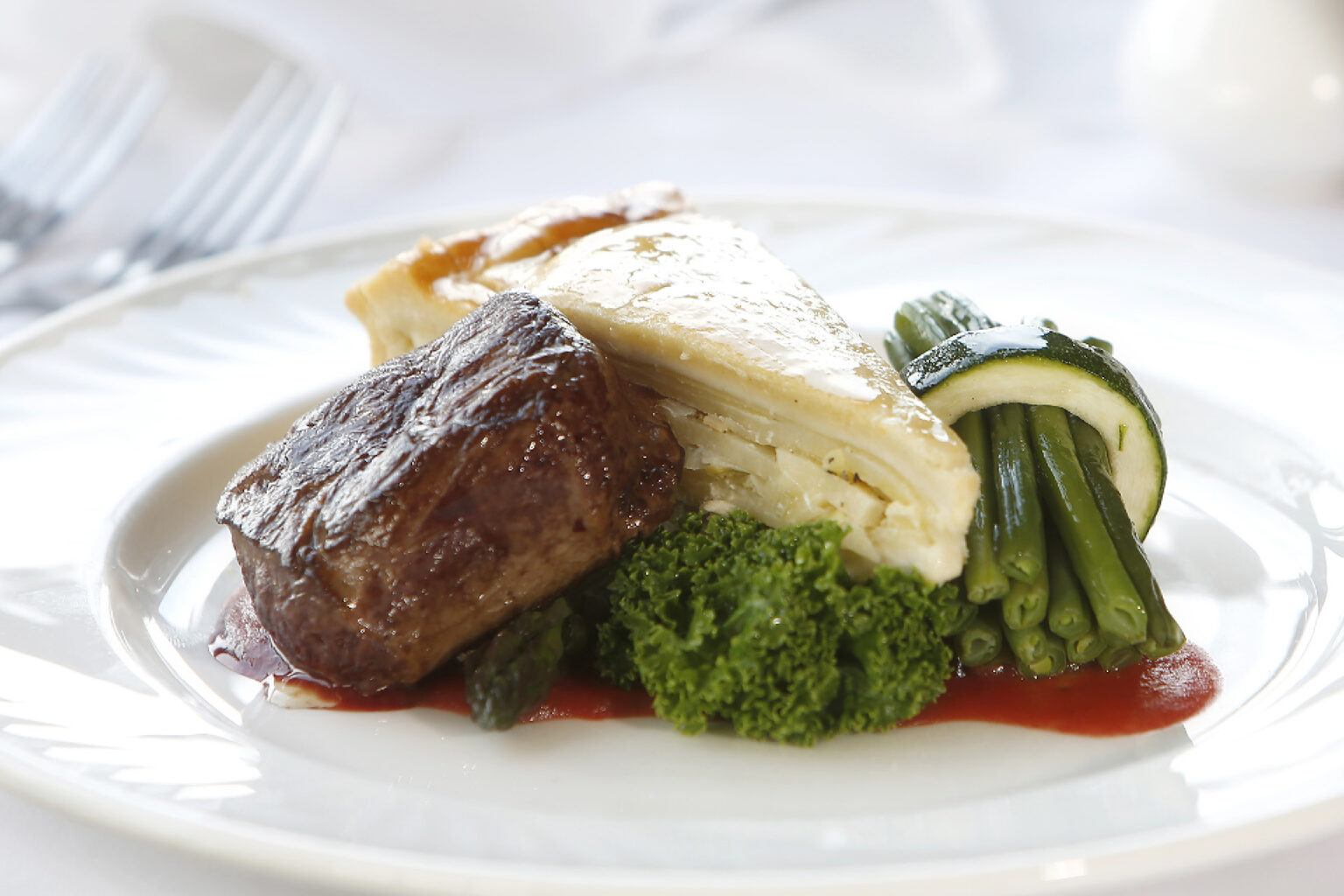 Food and Drink - Le Strange Arms Hotel & Lodges | Old Hunstanton, Norfolk