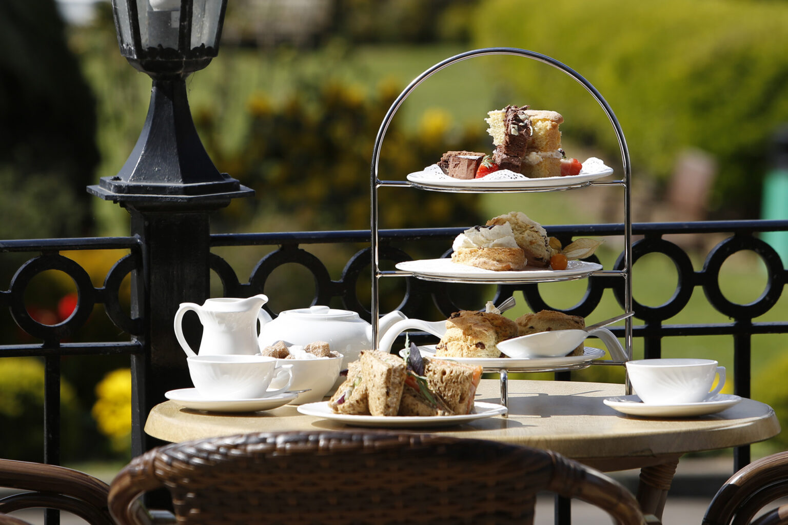 Food and Drink - Le Strange Arms Hotel & Lodges | Old Hunstanton, Norfolk